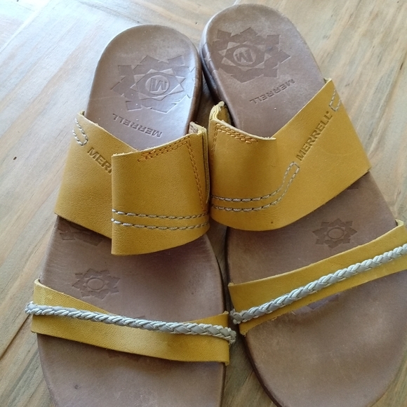 Merrell | Shoes | Merrell Shundra Yellow Leather Slides Sandals Size 9 ...